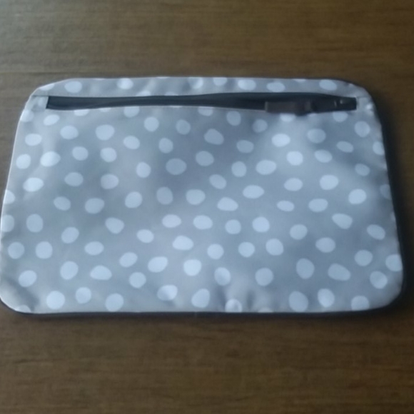 thirty-one | Bags | Thirty One Pocketatote In Lotsa Dots | Poshmark